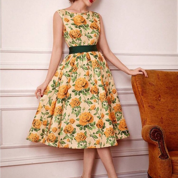 AA Collection | Dresses | Elegant Floral Print Belted Sleeveless Dress ...